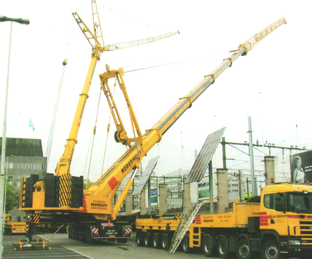 Kranbild Nederhoff Liebherr LTM 1400 Demag AC 650 - Autokran-Portal ...