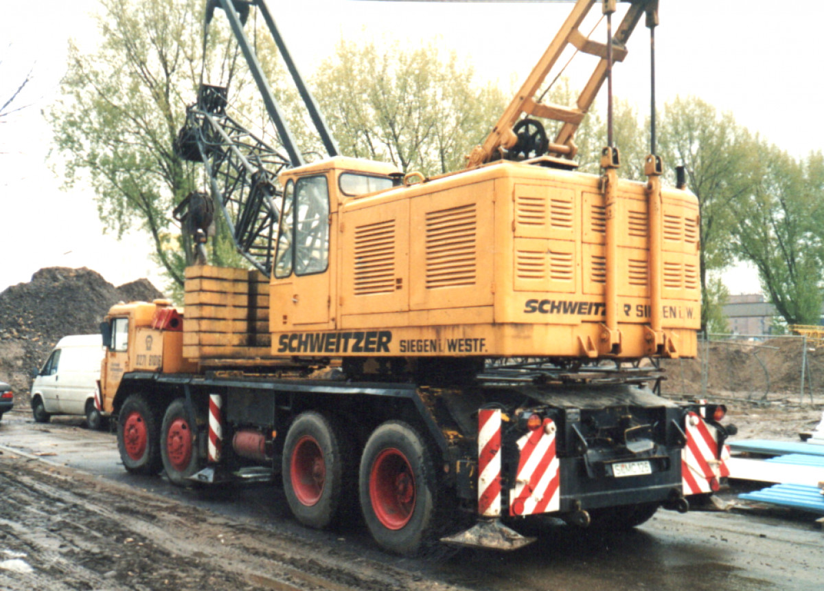 Kranbild Schweitzer Siegen Krupp 35 GMT Demag TC 180 /AC 615 - Autokran ...