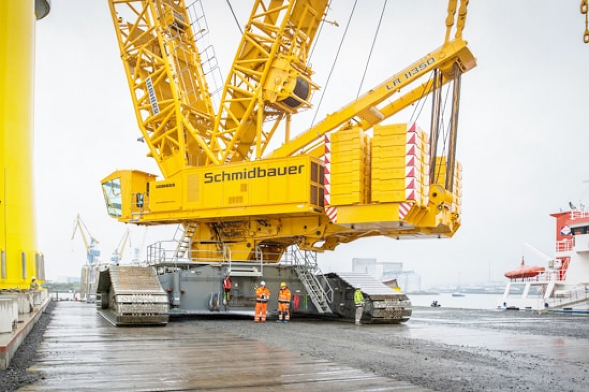 Kranbild Schmidbauer Liebherr LR 11350 heute werden Windräder spazieren ...