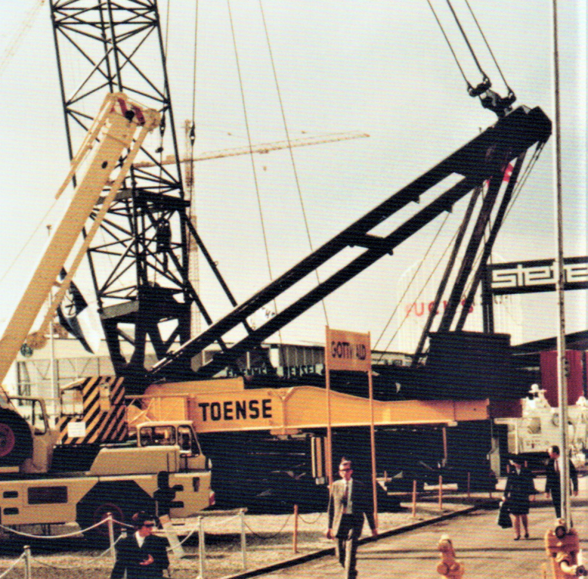 Kranbild Toense Duisburg Gottwald MK 600 (Schacke) - Autokran-Portal ...