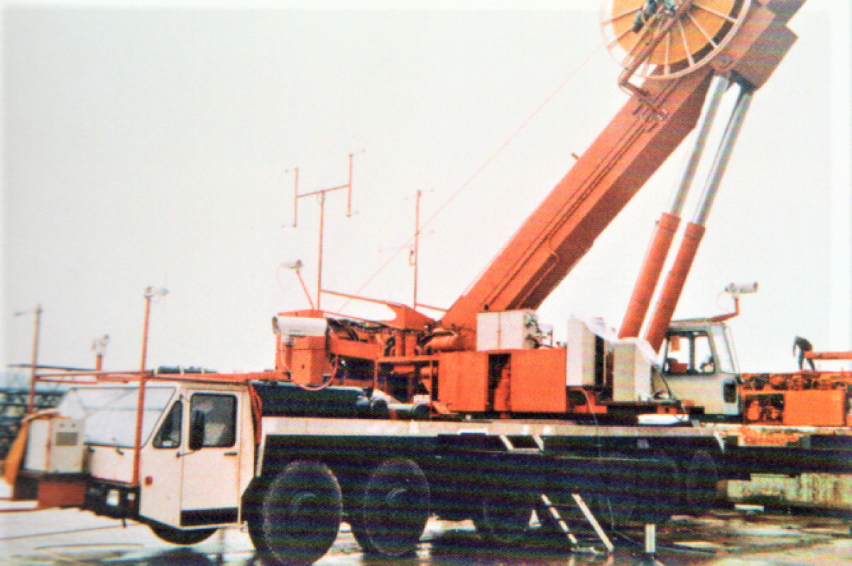 Kranbild Liebherr LT 1200 S Tschernobyl - Autokran-Portal - Autokran ...